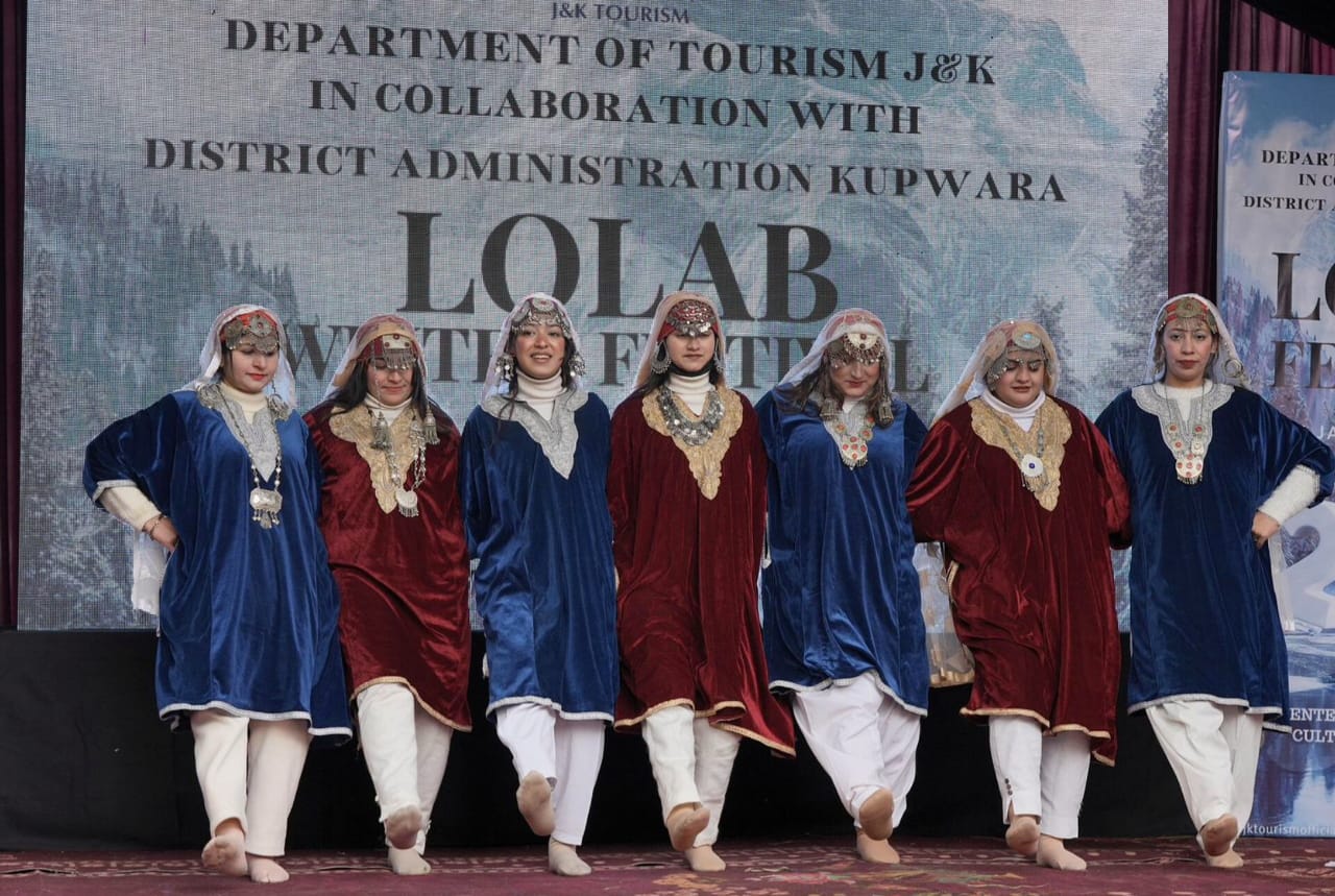 Lolab winter carnival draws massive crowd | KNO