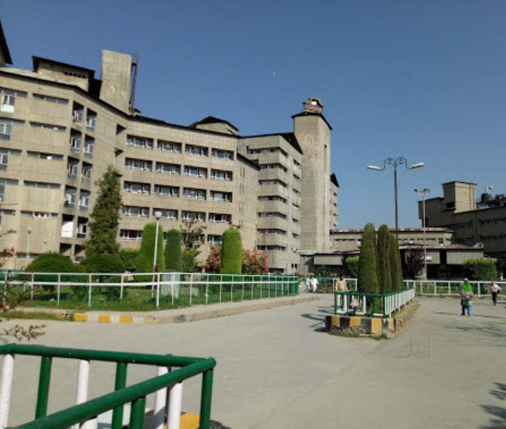 First-ever bone marrow transplant conducted at SKIMS Soura | KNO