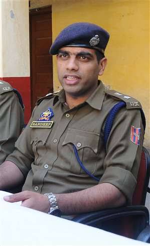 Major rejig in police: Sandeep Chowdhary is new SSP Srinagar, Tahir ...