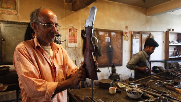 Gunmakers struggle as Kashmir’s last gun factory faces bleak future | KNO