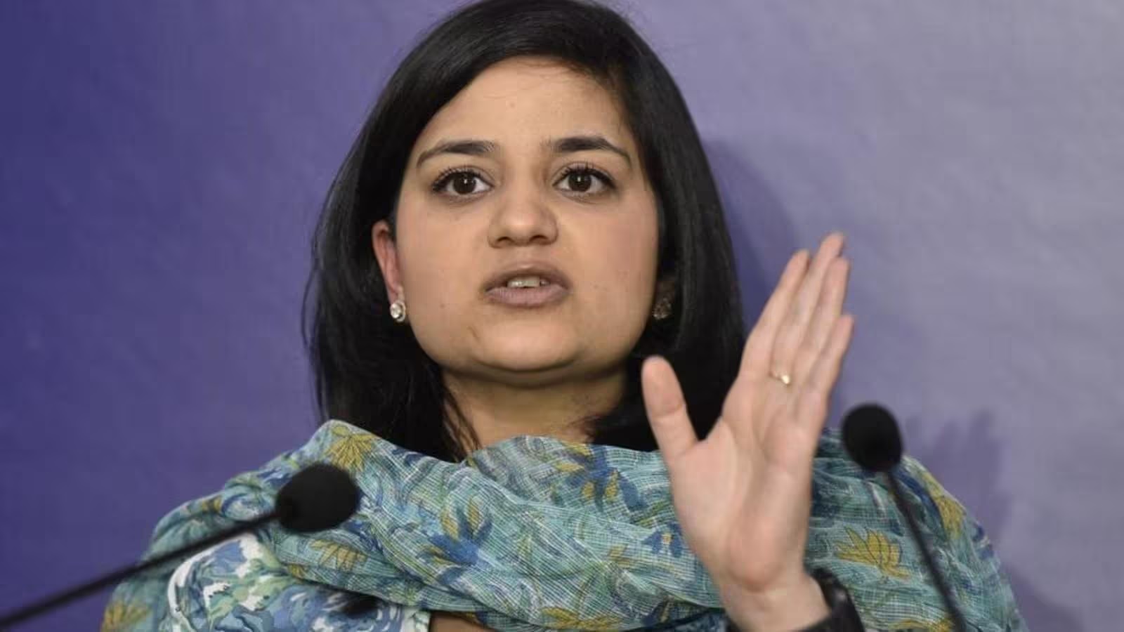 Writing Mother Mehbooba Mufti’s Biography, reveals Iltija Mufti | KNO