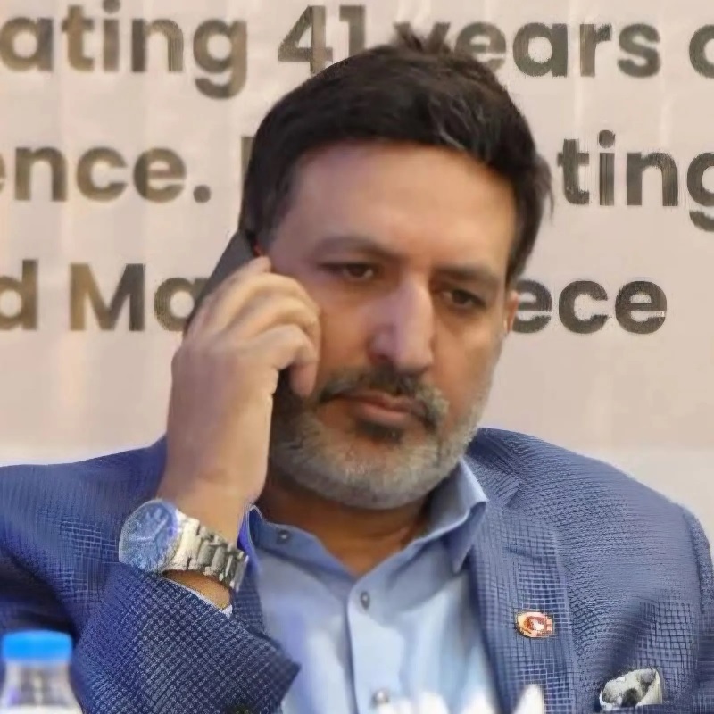 Ex KCCI chief Sheikh Ashiq joins AIP, to lock horns with Omar Abdullah ...