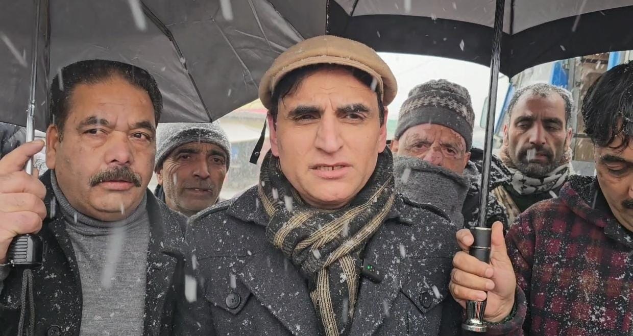 RTO Kashmir conducts surprise inspection at Parimpora Bus Stand | KNO