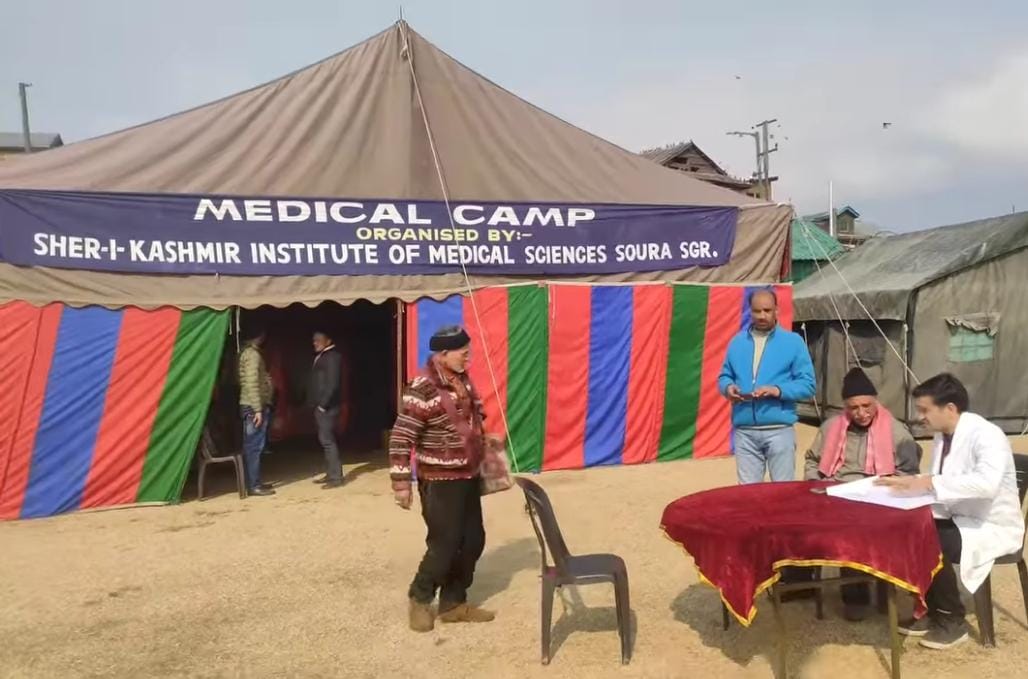 Medical camp set up at Hazratbal for Mehraj-ul-Alam devotees | KNO