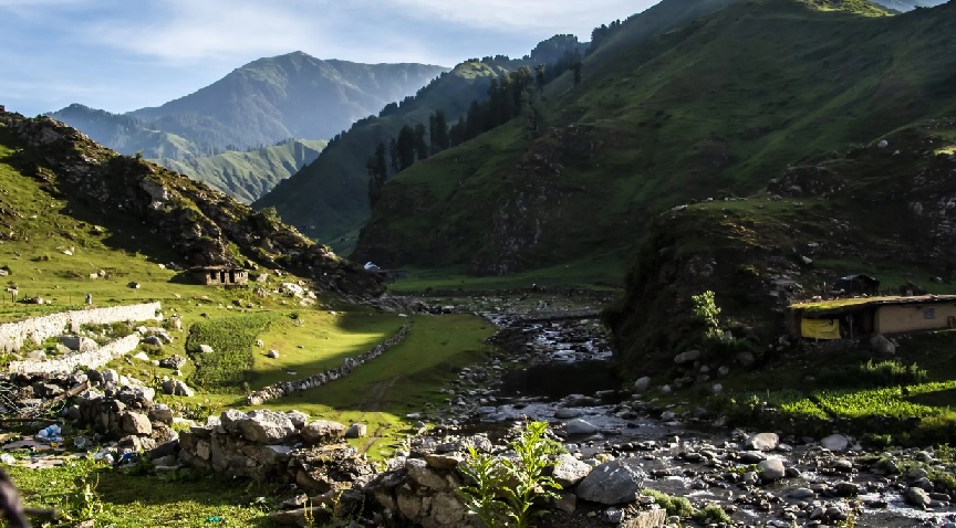 Famous tourist spot Sarthal in Kathua lags behind in development | KNO