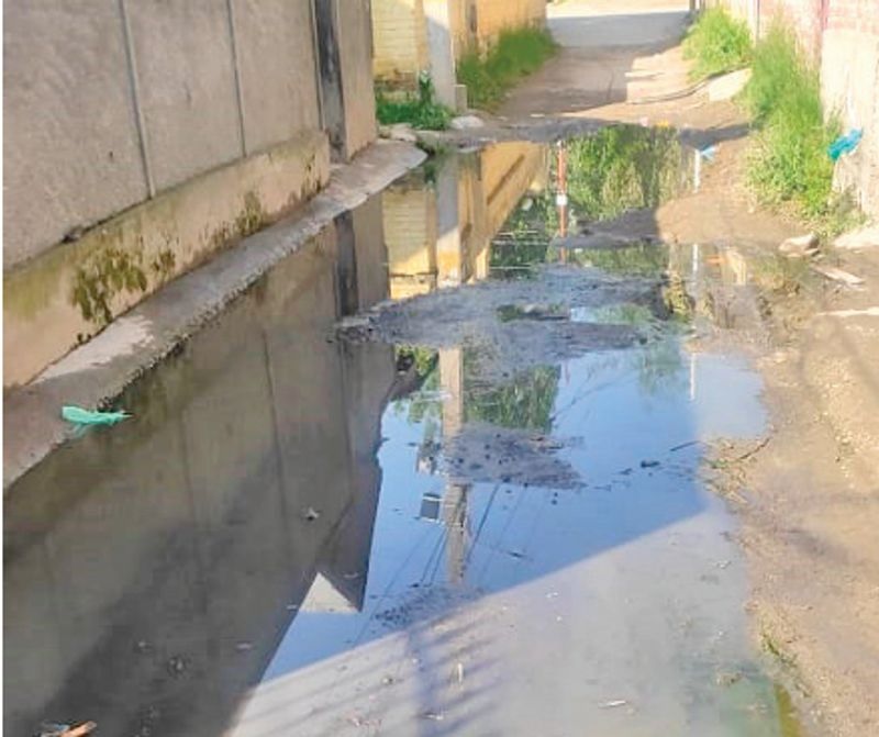 Defunct drainage system irks Hyderpora residents, seek Govt attention | KNO