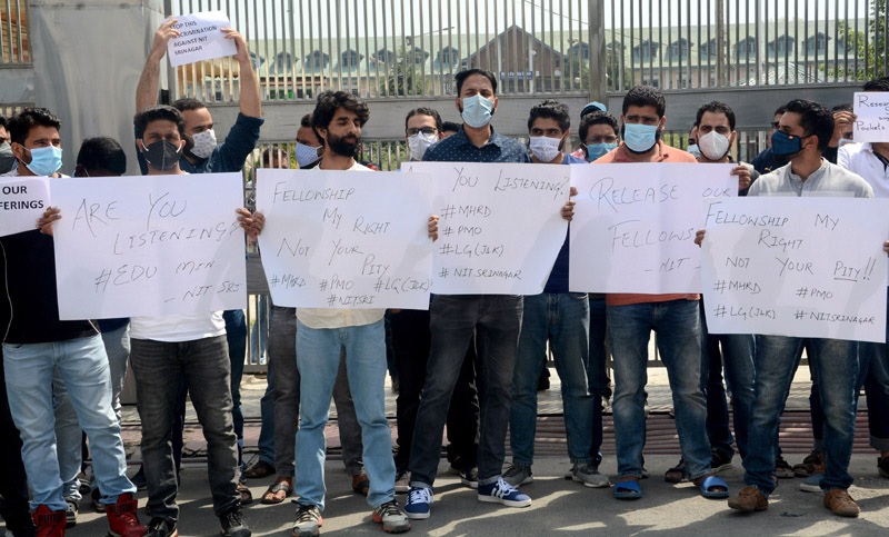 Research scholars at NIT Sgr protest over delayed fellowships | KNO